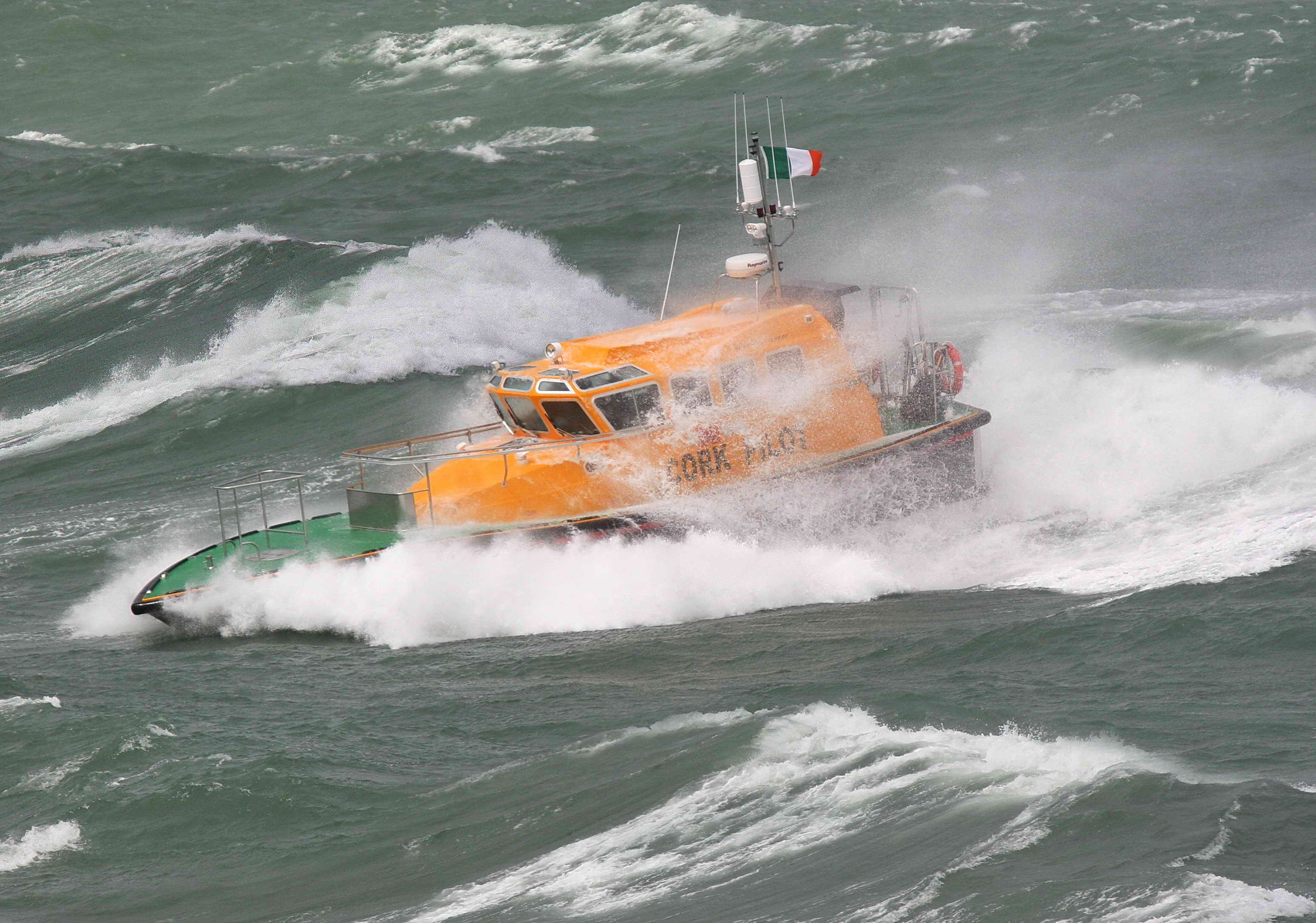 Interceptor 42 Pilot | safehavenmarine