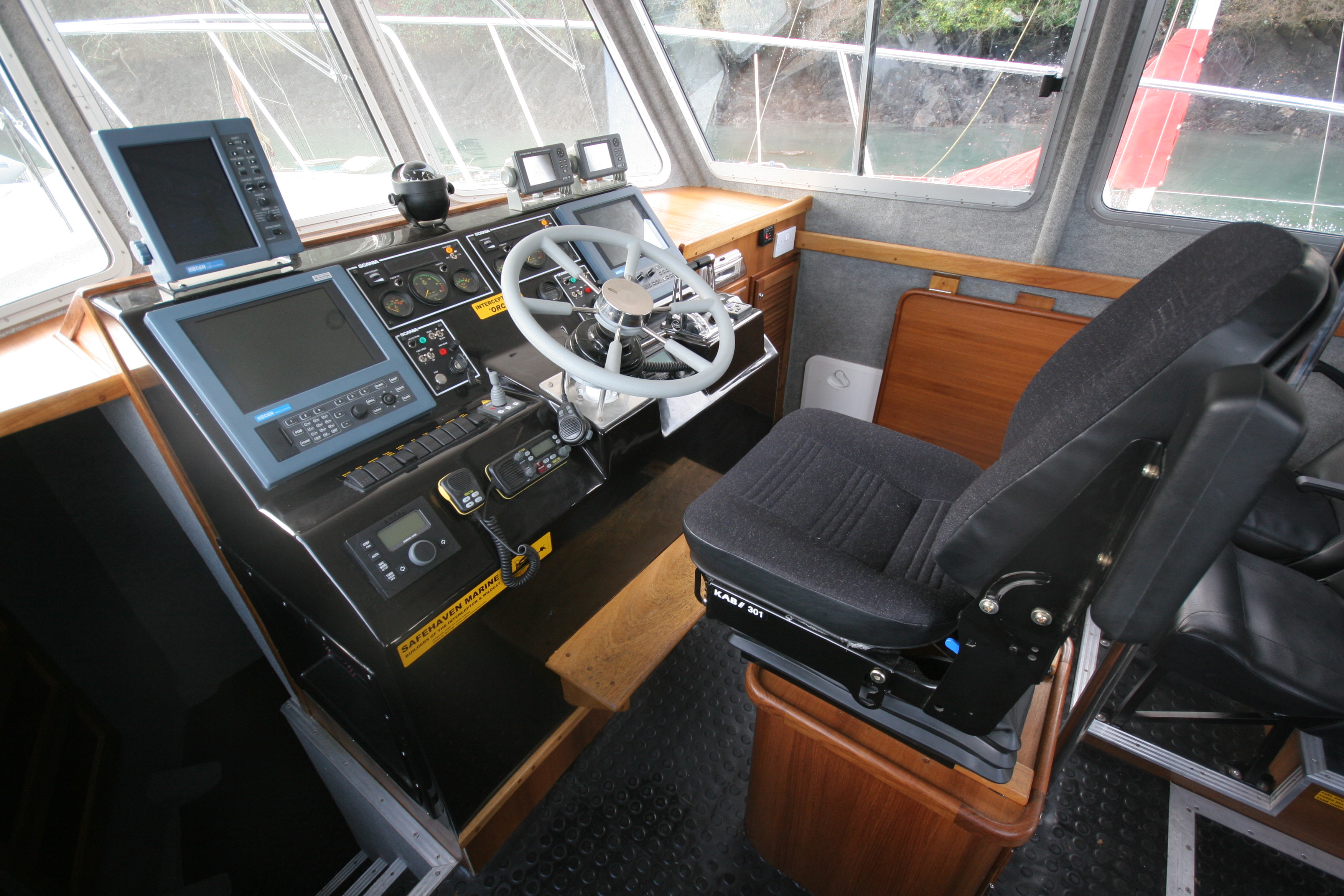 Interceptor 55 Crew | safehavenmarine