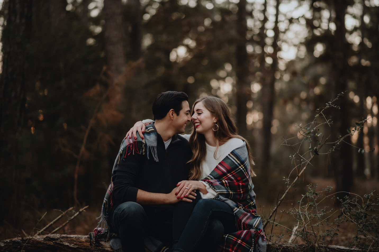 How to make a creative engagement session experience and unique ...