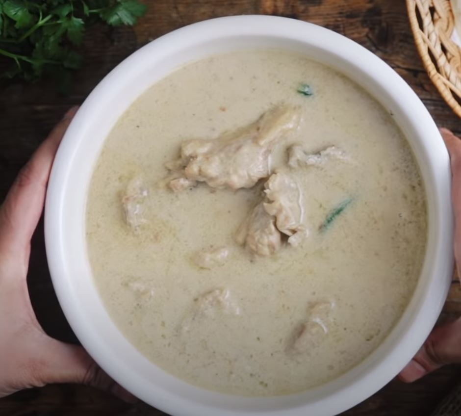 Creamy White Chicken Soup