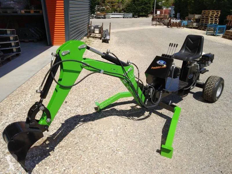 Escavatore Trainato Predator 205 | Mannella Srl