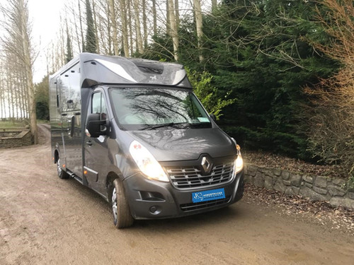 Long Stall Two Horse Professional Van | JS Horsetrucks