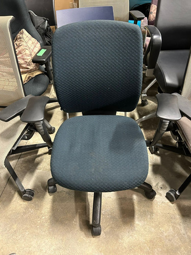 Teknion Amicus Chair(5) | Ufficio Furniture