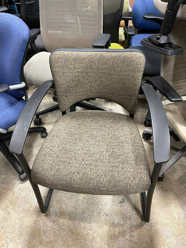 Teknion Amicus Visitor Chair(4) | Ufficio Furniture