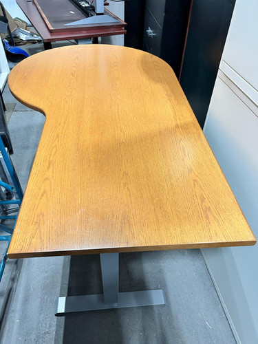 Teknion P-Top Electric Height Adjustable Desk(1) | Ufficio Furniture