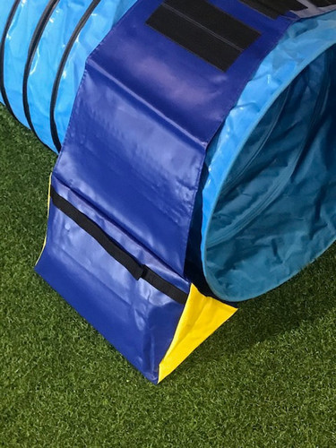 Pro Grip Traction Base Tunnel Bags for 24" or 26" Tunnels | Agilityworld.com