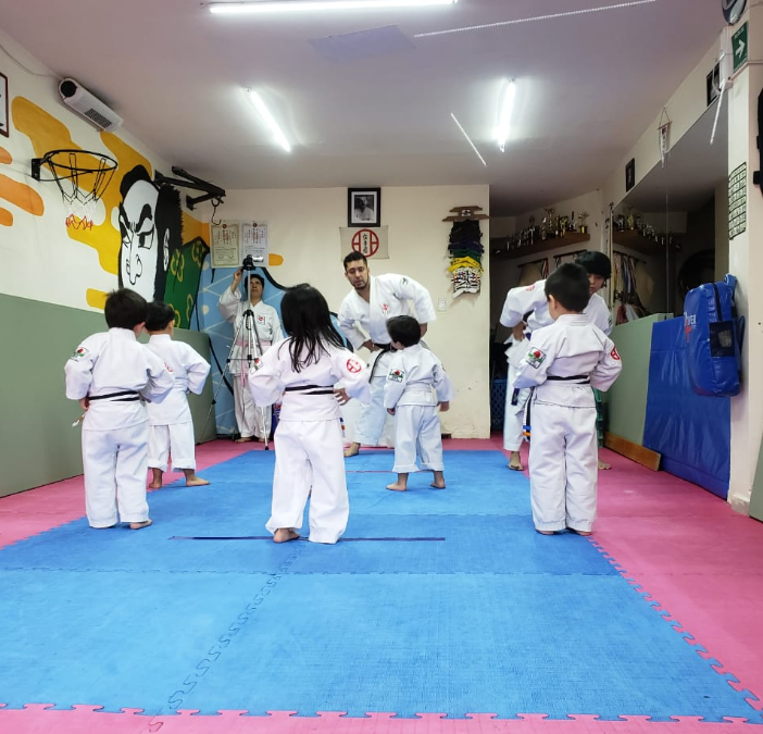 Kengikan Tomodachi Shin Gui Tai