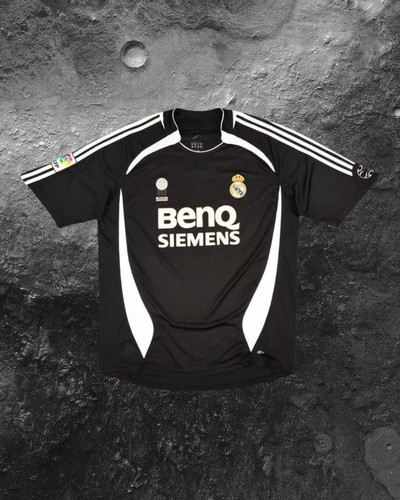Real Madrid 06-07 Away | GoalHub Apparel