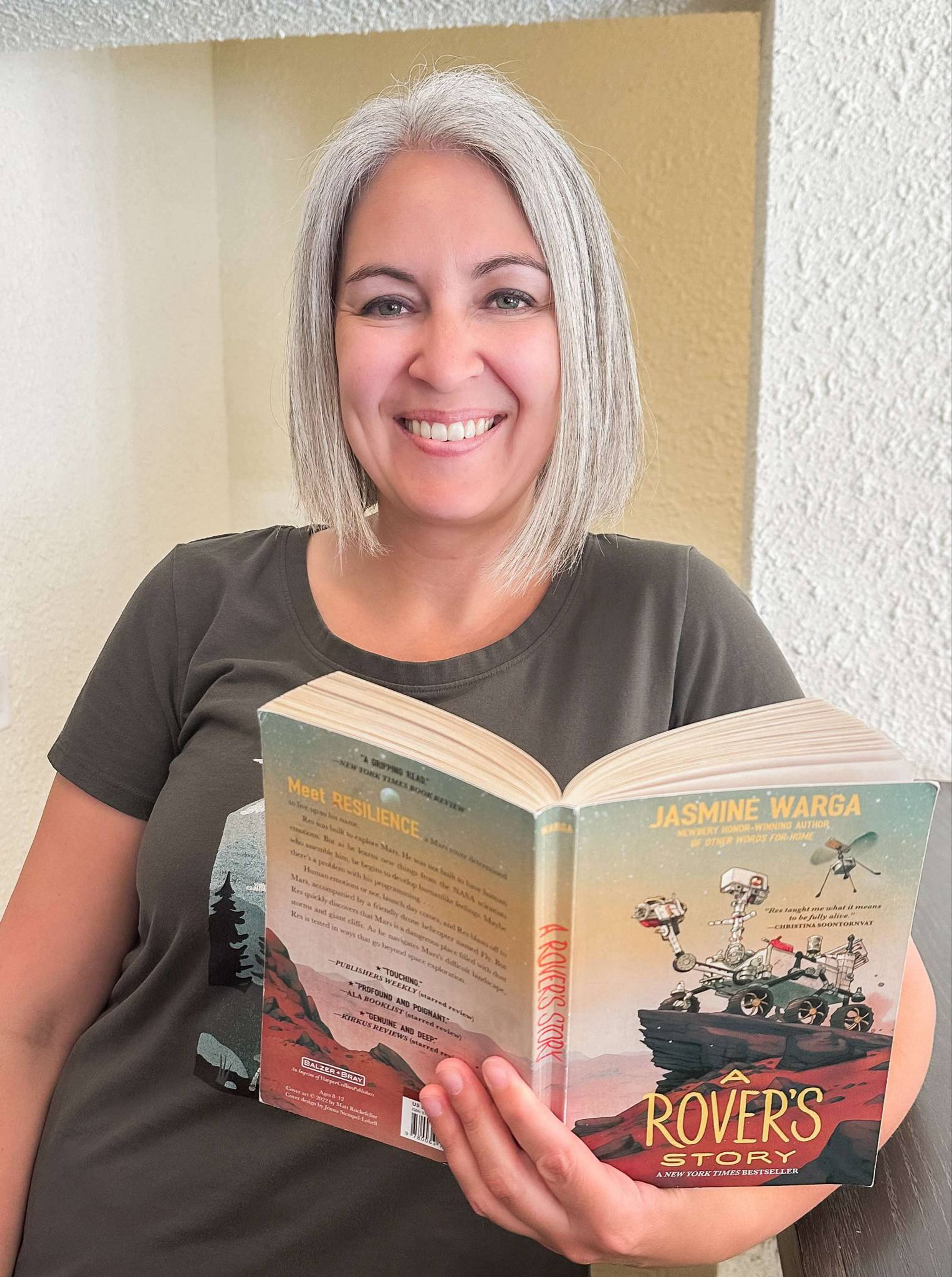 A Short Book Review on "A Rover's Story" by Jasmine Warga