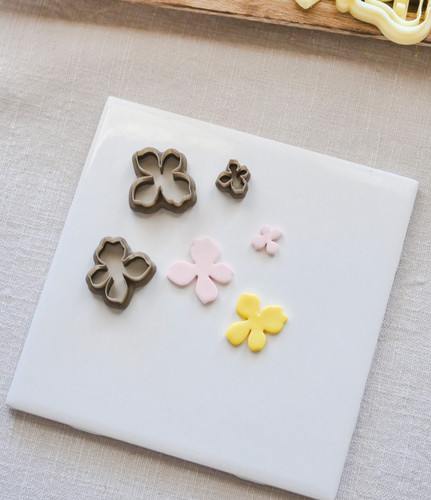 Organic Flower Shapes | Hello Cutters