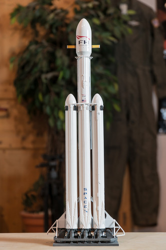 FH "First Flight Edition" 1/144 scale | buzz-spacemodels