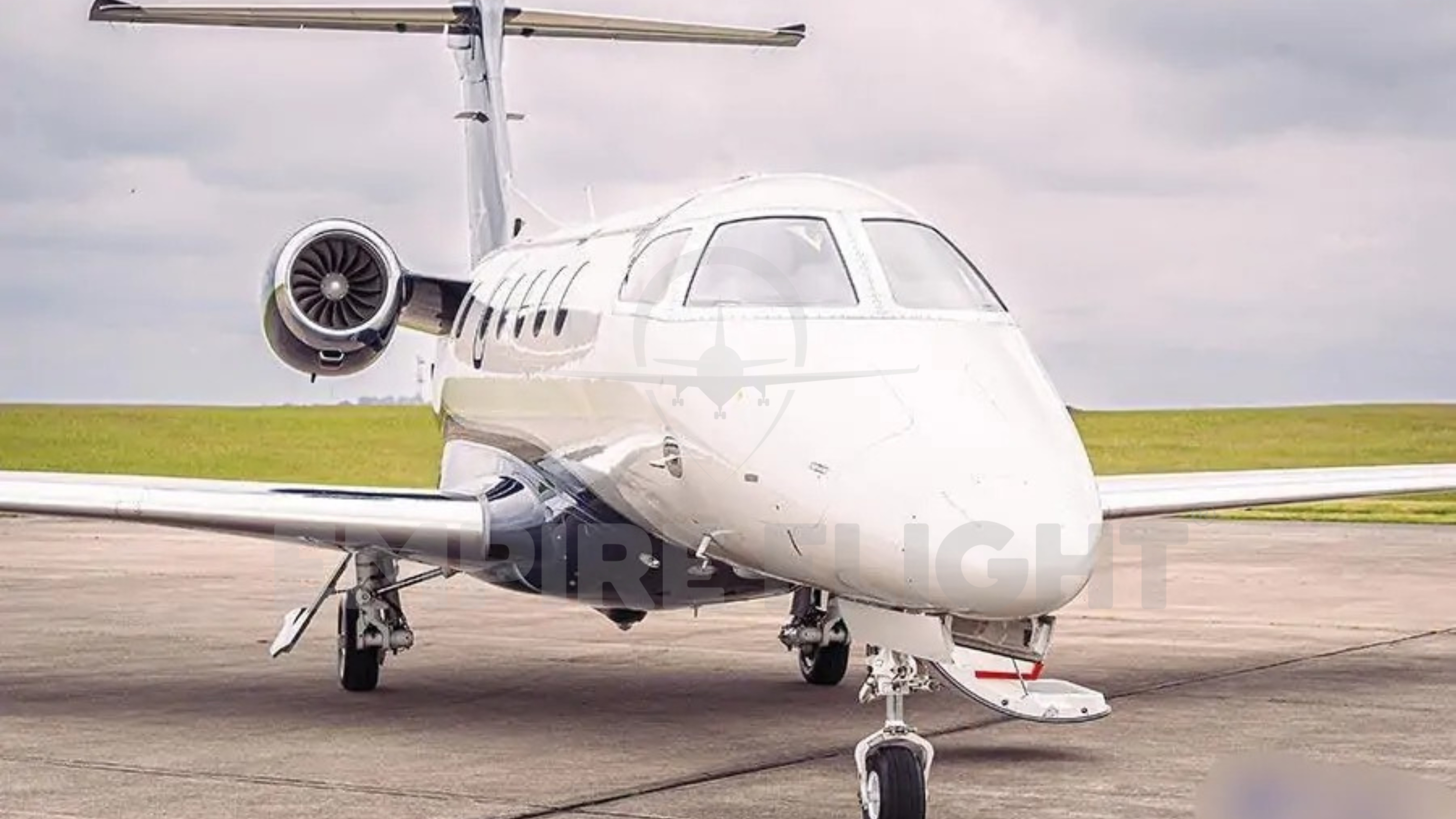 Empire Flight | Embraer Phenom 300 - 2015 por Valor a consultar