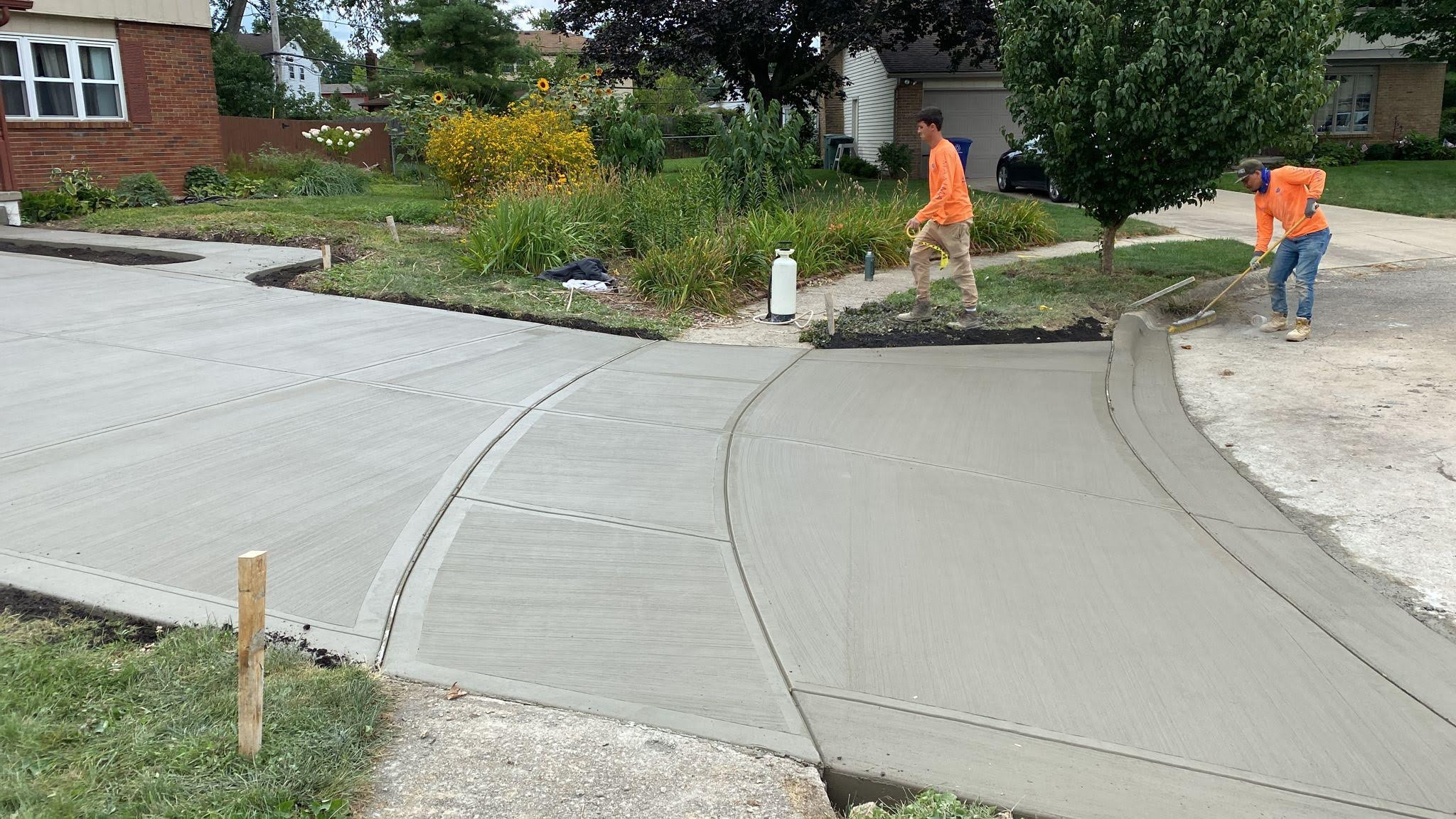 Curb & Gutter | Maxima Concrete