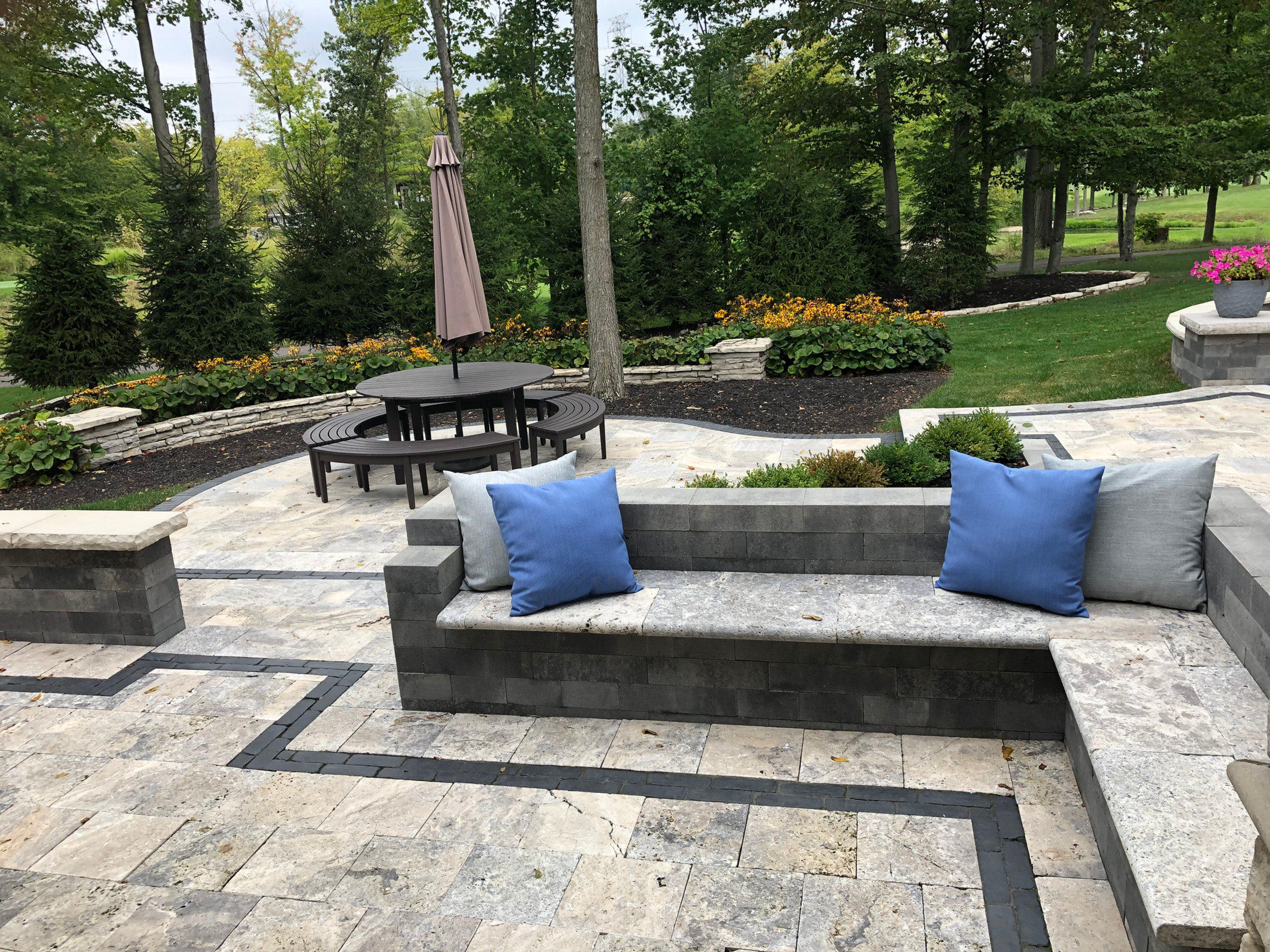 Paver Seating Wall | Maxima Concrete