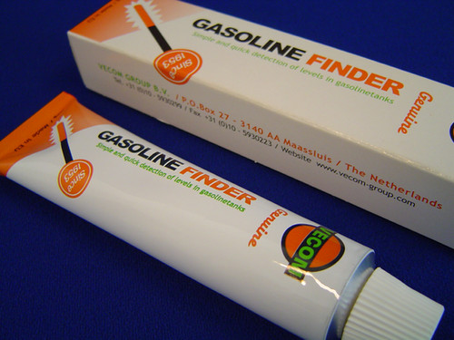 VECOM GASOLINE FINDING PASTE | Gathani Limited