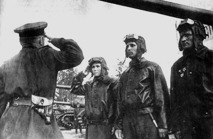 Aleksandra Samusenko: A única mulher comandante de tanque da Segunda ...