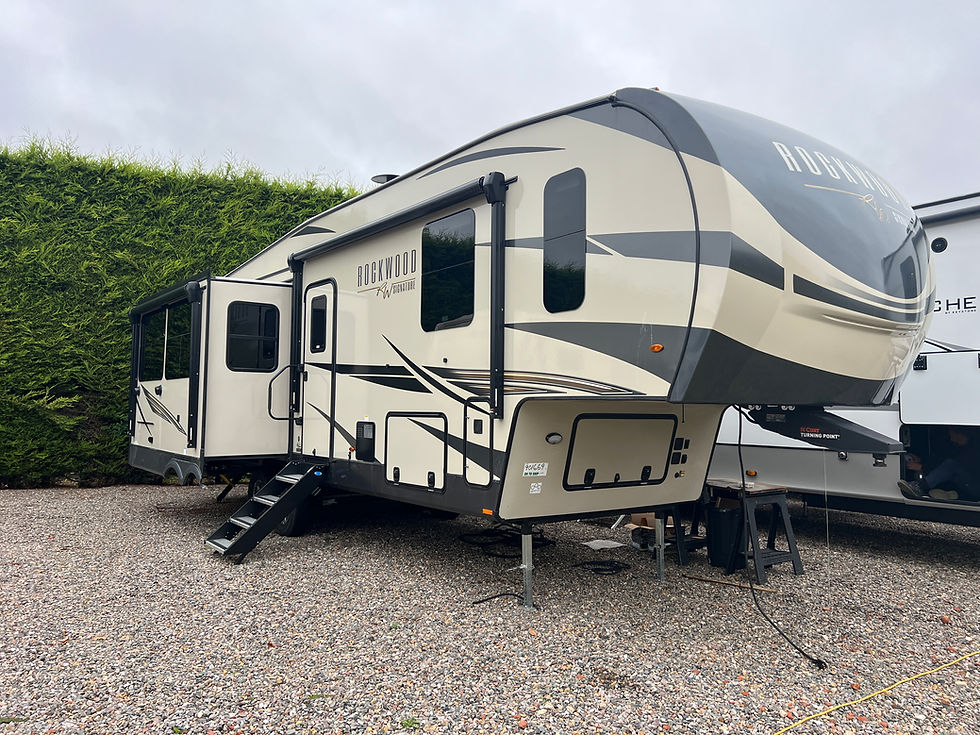 CCRV Ltd. 5th Wheel American Caravans, Motor Homes, RVs