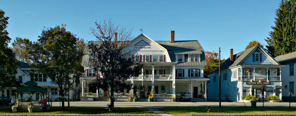Queen Suites at the Fullerton Inn, Chester VT