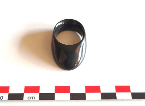 Tommelring svart plast | kviljobuemakeri