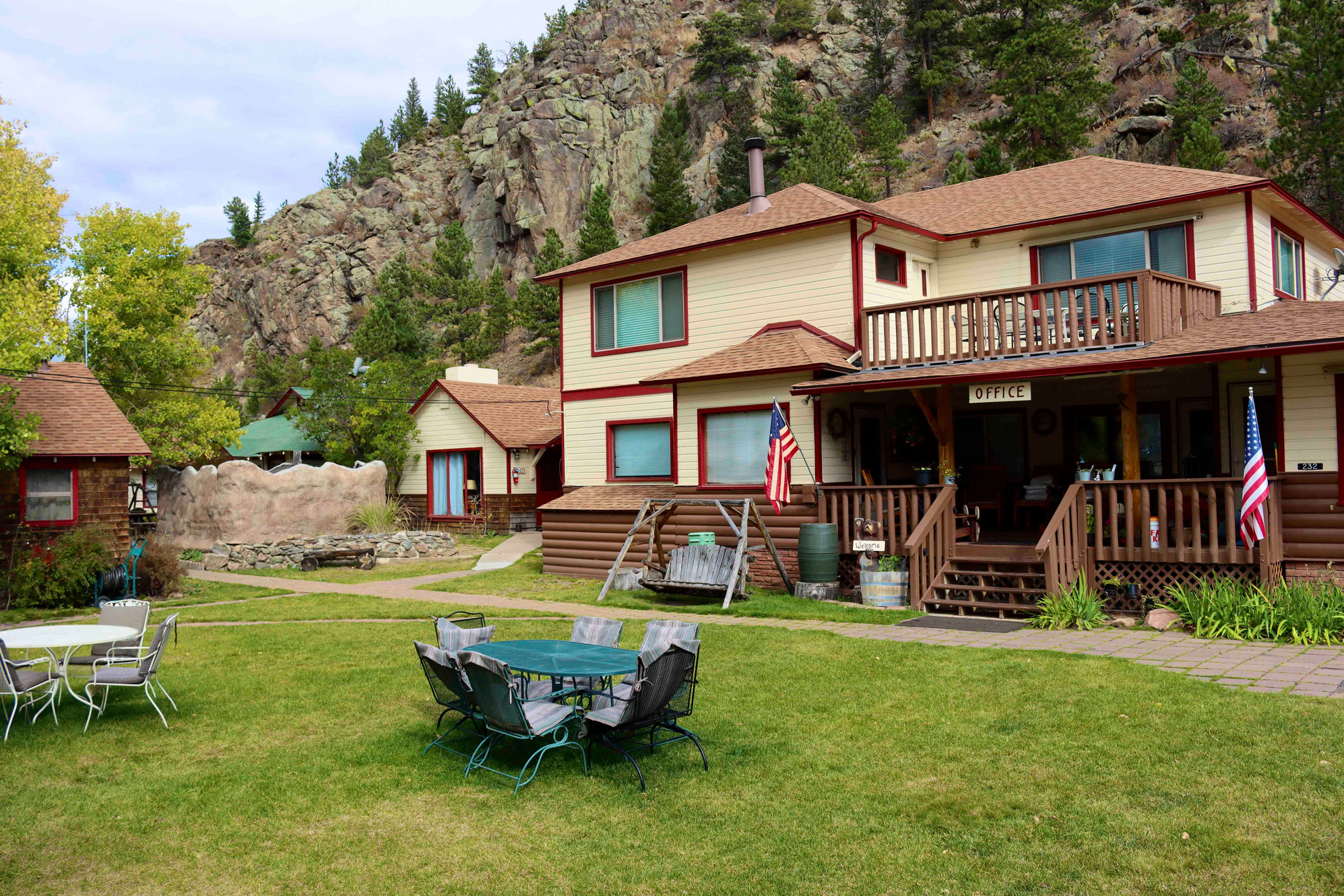 Estes Park Hotel | Misty Mountain Lodge