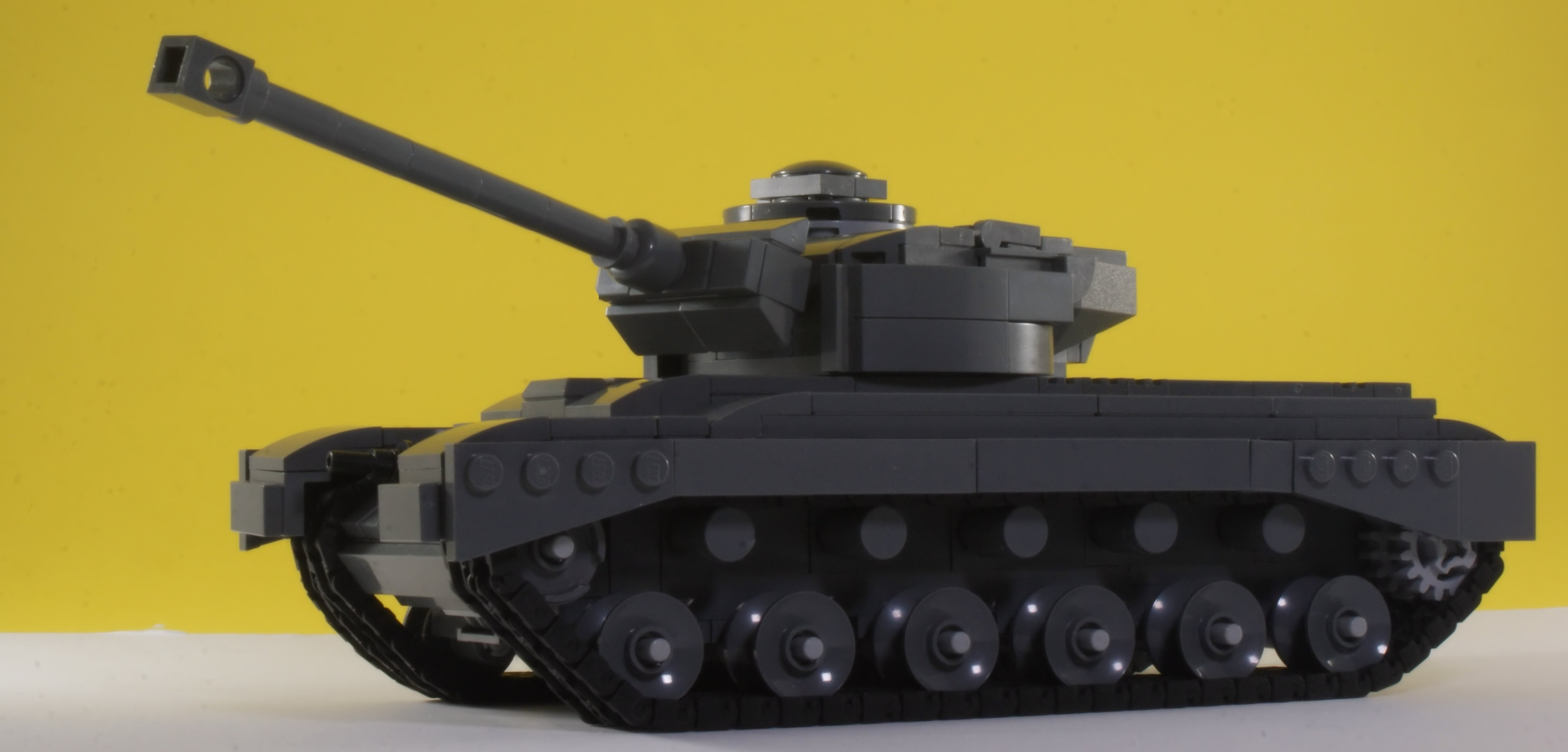 Our LARGEST Lego® WW2 Tank