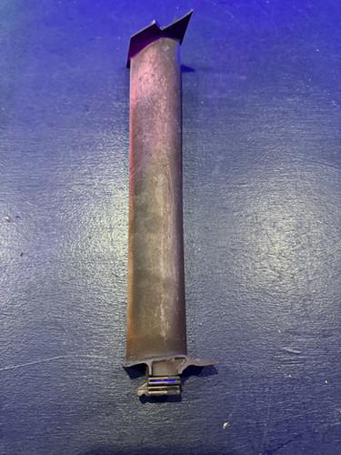 Boeing 747-400 PW4000 Jet Engine vane large | Doors2Manual