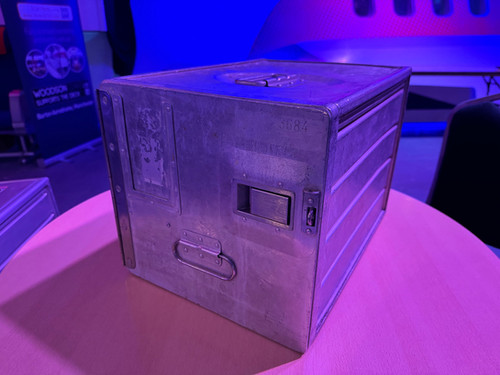 Aero Lloyd atlas box | Doors2Manual