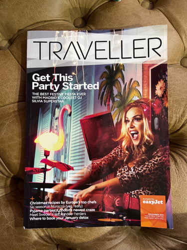 easyJet Traveller Magazine Dec 2011 | Doors2Manual