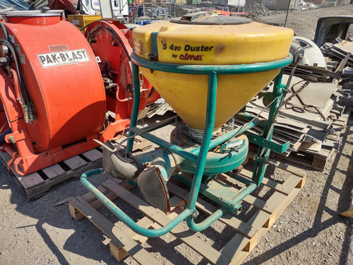 Gearmore S420 sulfur duster | Rubicon Equipment