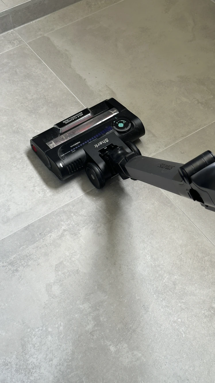 LIFESTYLE, A Review of the Shark Stratos Vacuum to Turn Your Chaos Into ...