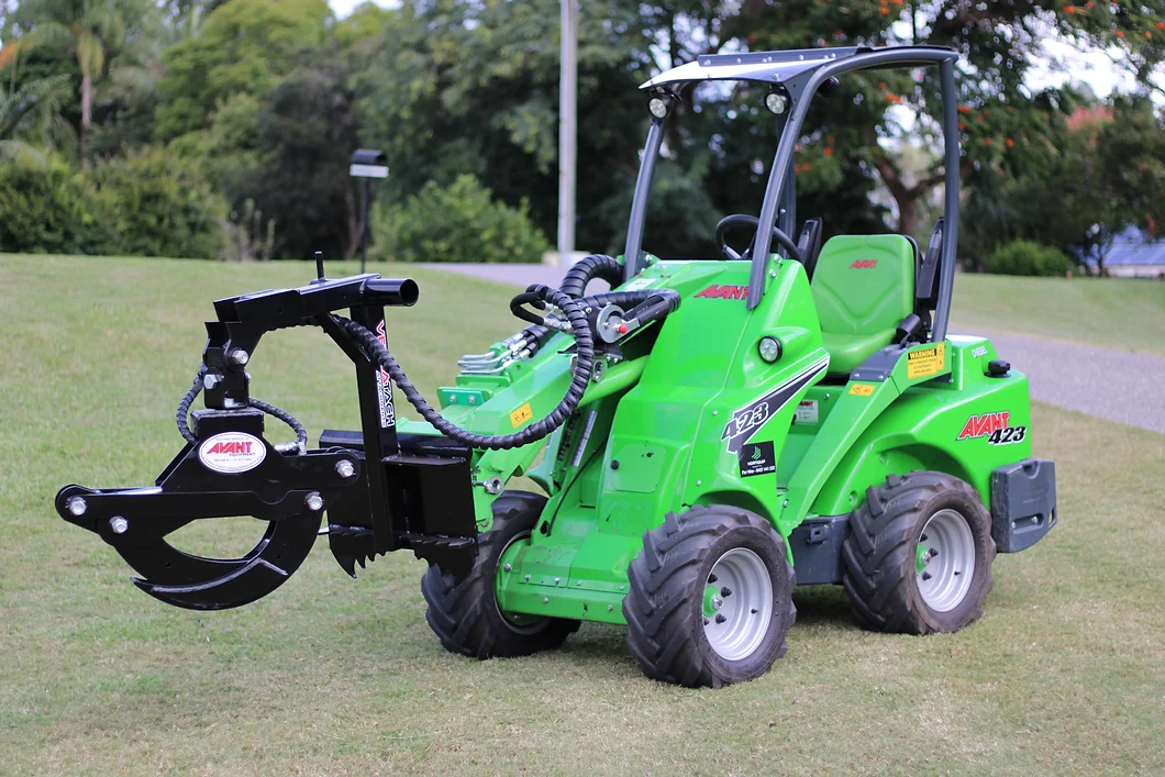 Avant 423 | HortiQuip | Queensland, Australia