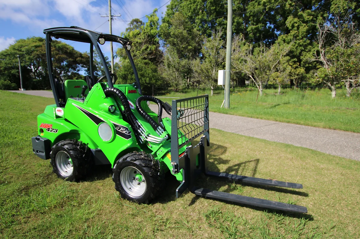Avant 423 | HortiQuip | Queensland, Australia
