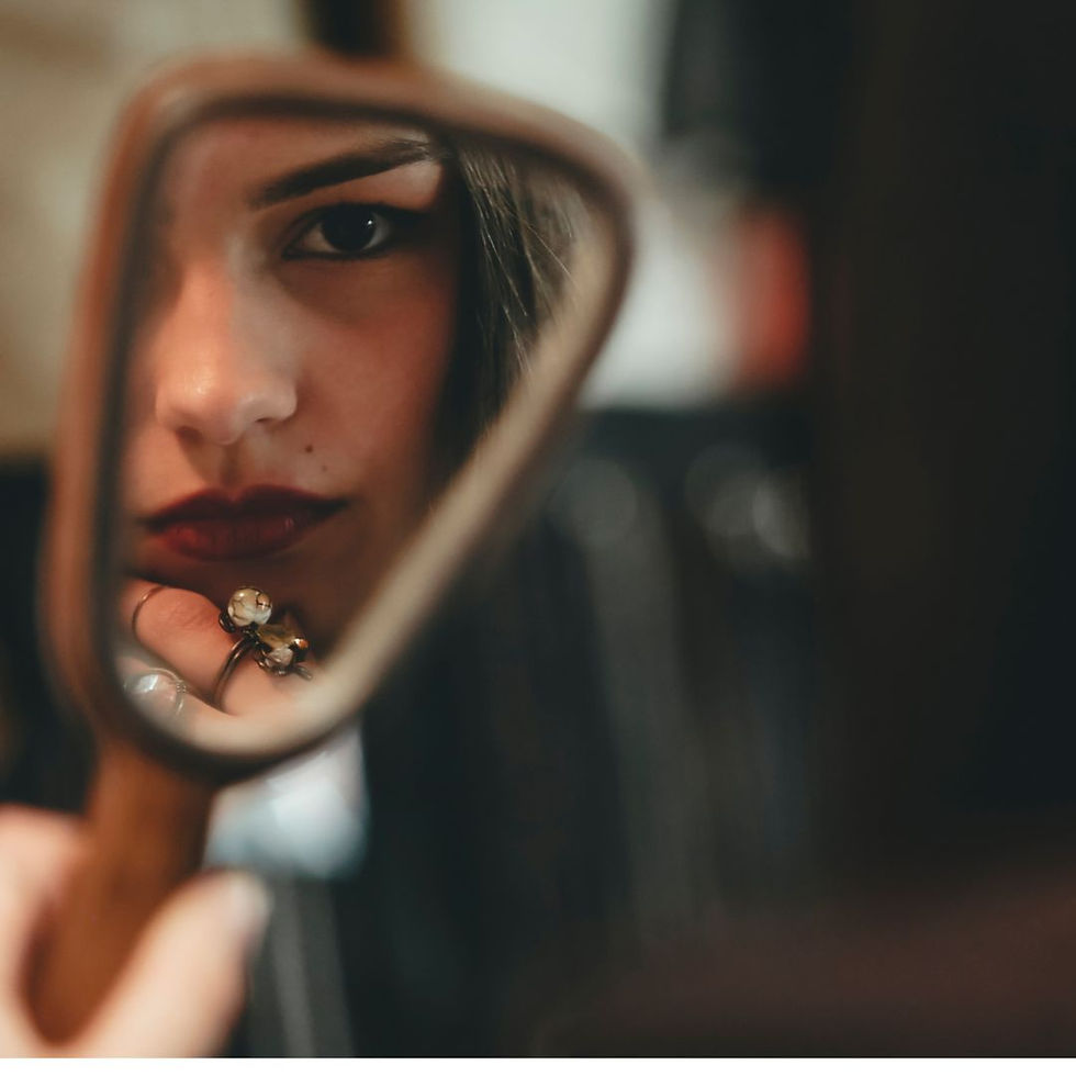 Guide to Planetary Retrogrades: Meaning, Dates and How to Survive Them 🪐