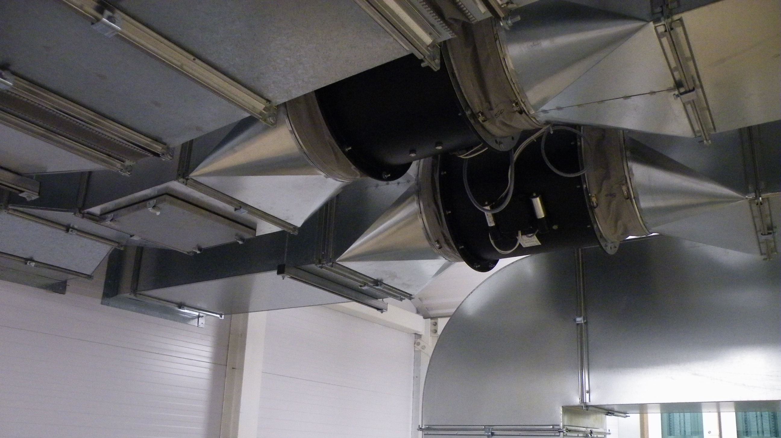 UK Commercial Kitchen Ventilation Canopy & Ductwork Manufacturers