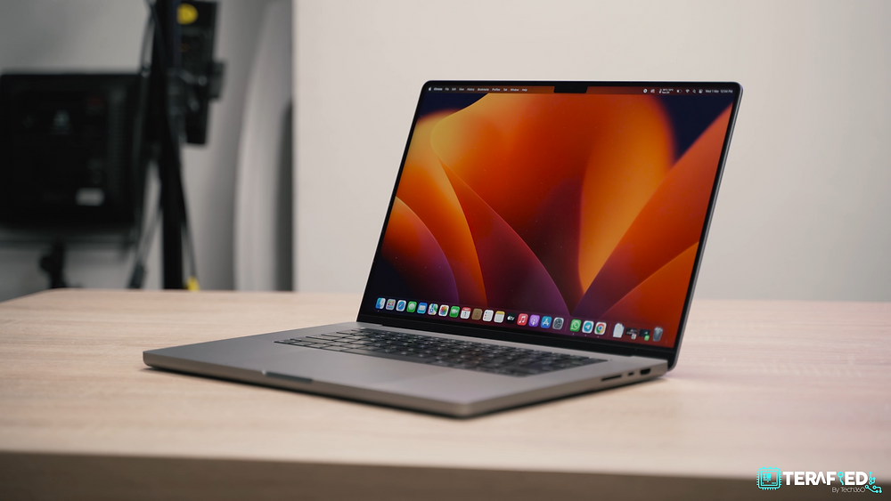MacBook Pro 16” M2 Max Review: 1 Month Later