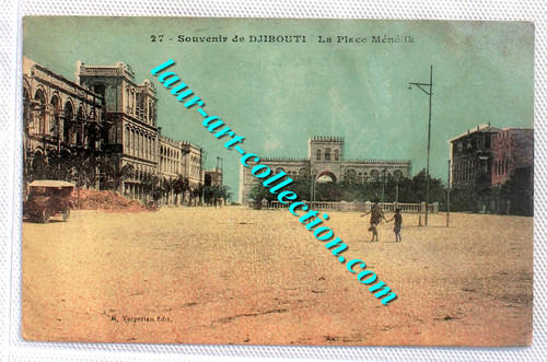CPA AFRIQUE CARTE POSTALE SOUVENIR DE DJIBOUTI LA PLACE MENELIK EDIFICE ...