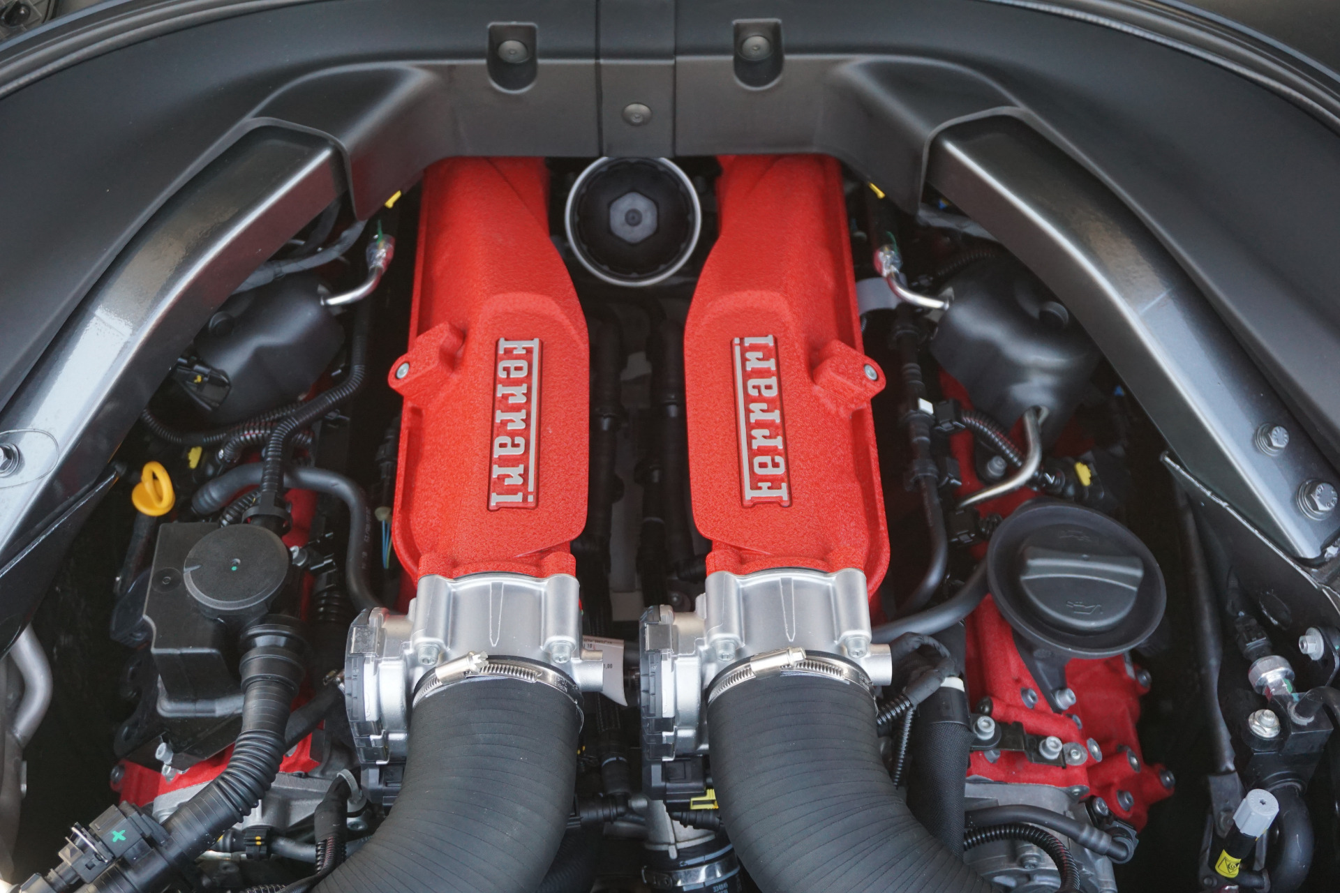 Ferrari Portofino | luxurycarrentalsoftx