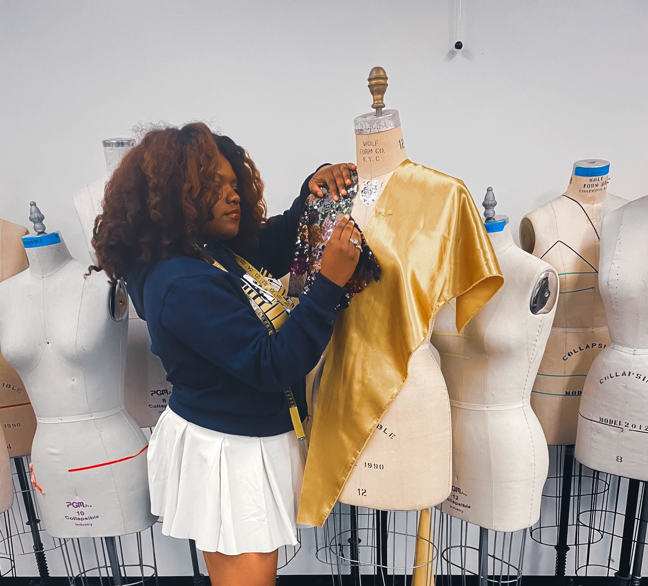 Fashion Designer | Raeven