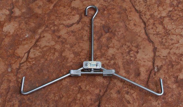 T-Hangers & Chest Spreader | thangers