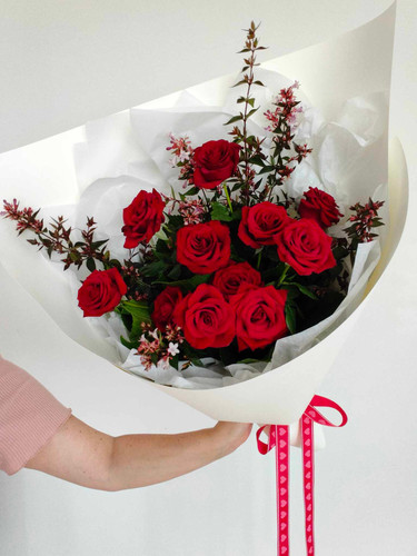 Red Rose - En Masse | Little Belle Flowers