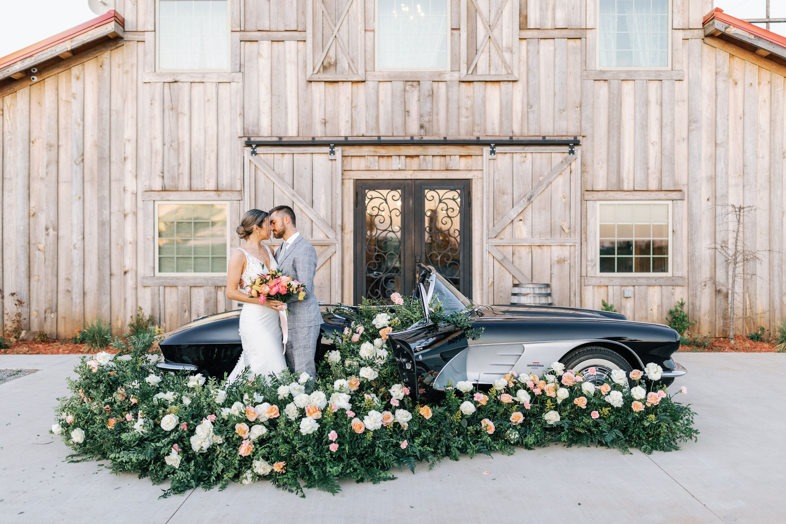 Oklahoma Wedding Venue | Ranch Wedding| Rustic Rose Barn