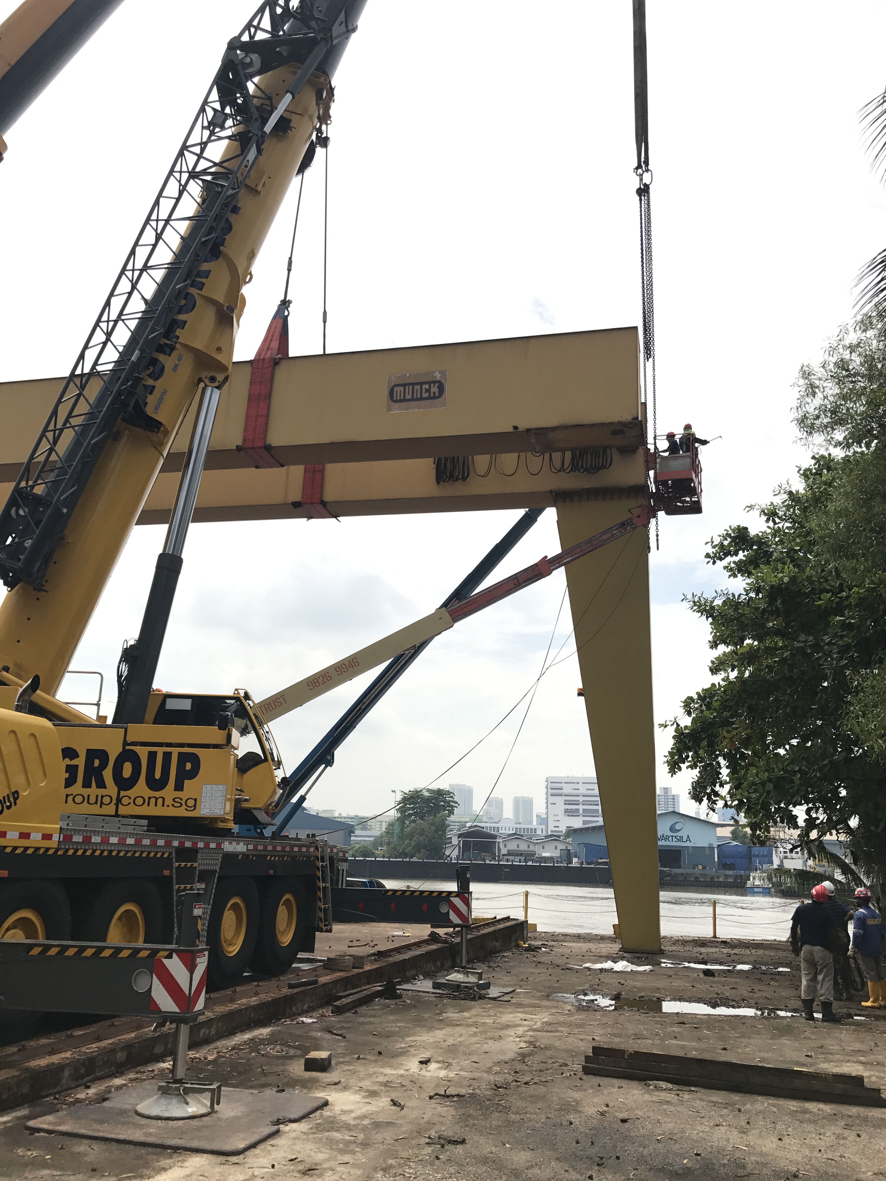 Gantry Crane Removal (Dismantling) | Distinct Global