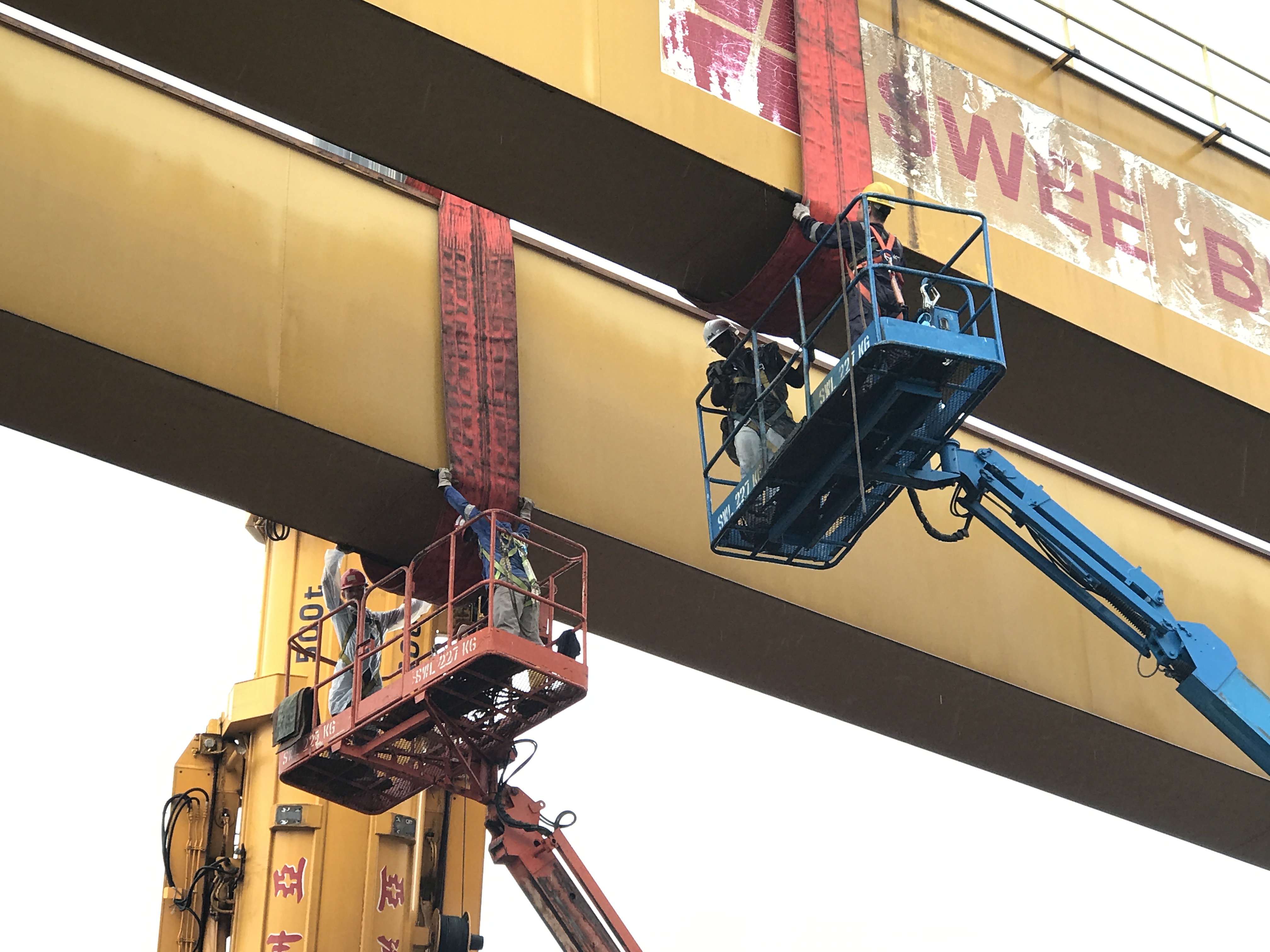 Gantry Crane Removal (Dismantling) | Distinct Global