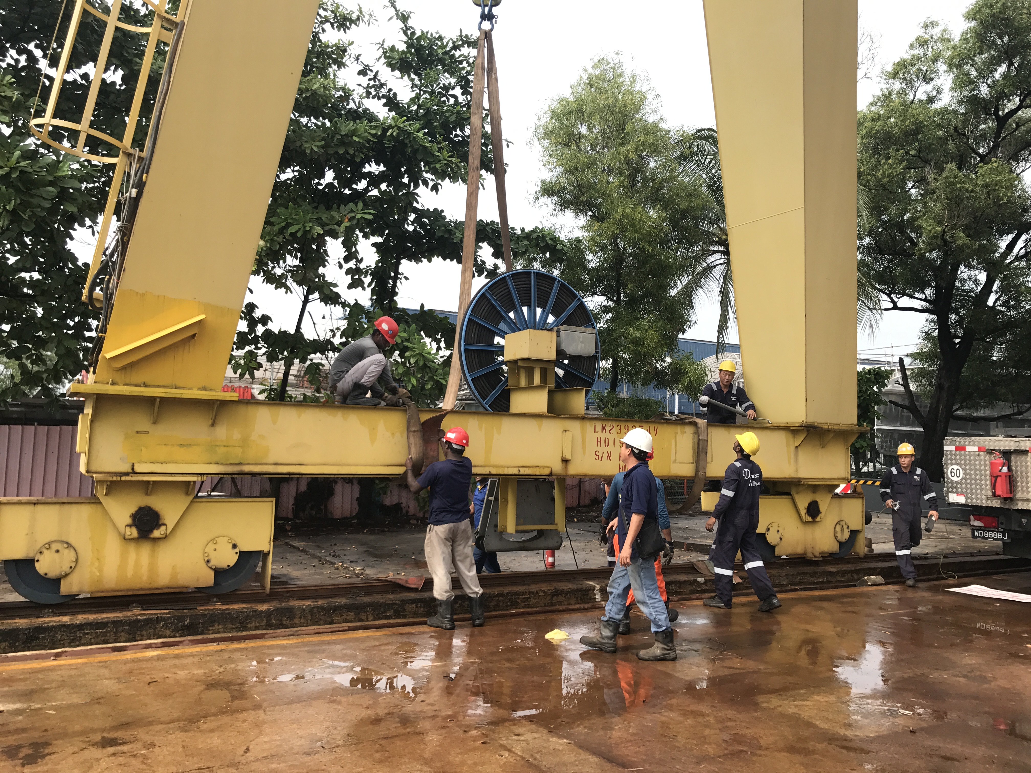 Gantry Crane Removal (Dismantling) | Distinct Global