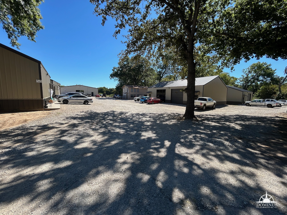 Lone Oak Business Park