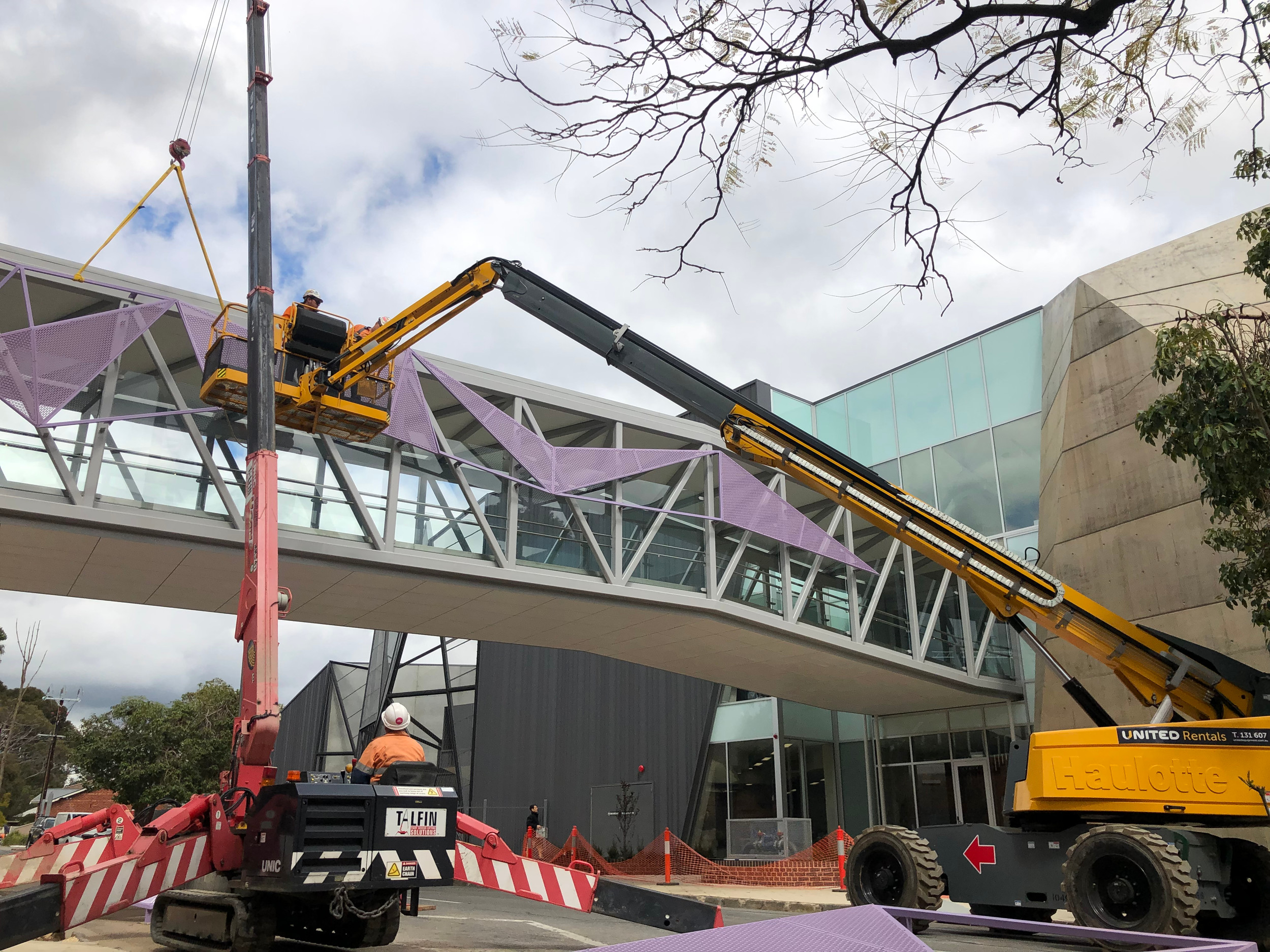 Prefabricated Shroud Completes Pembroke's Jin Bridge