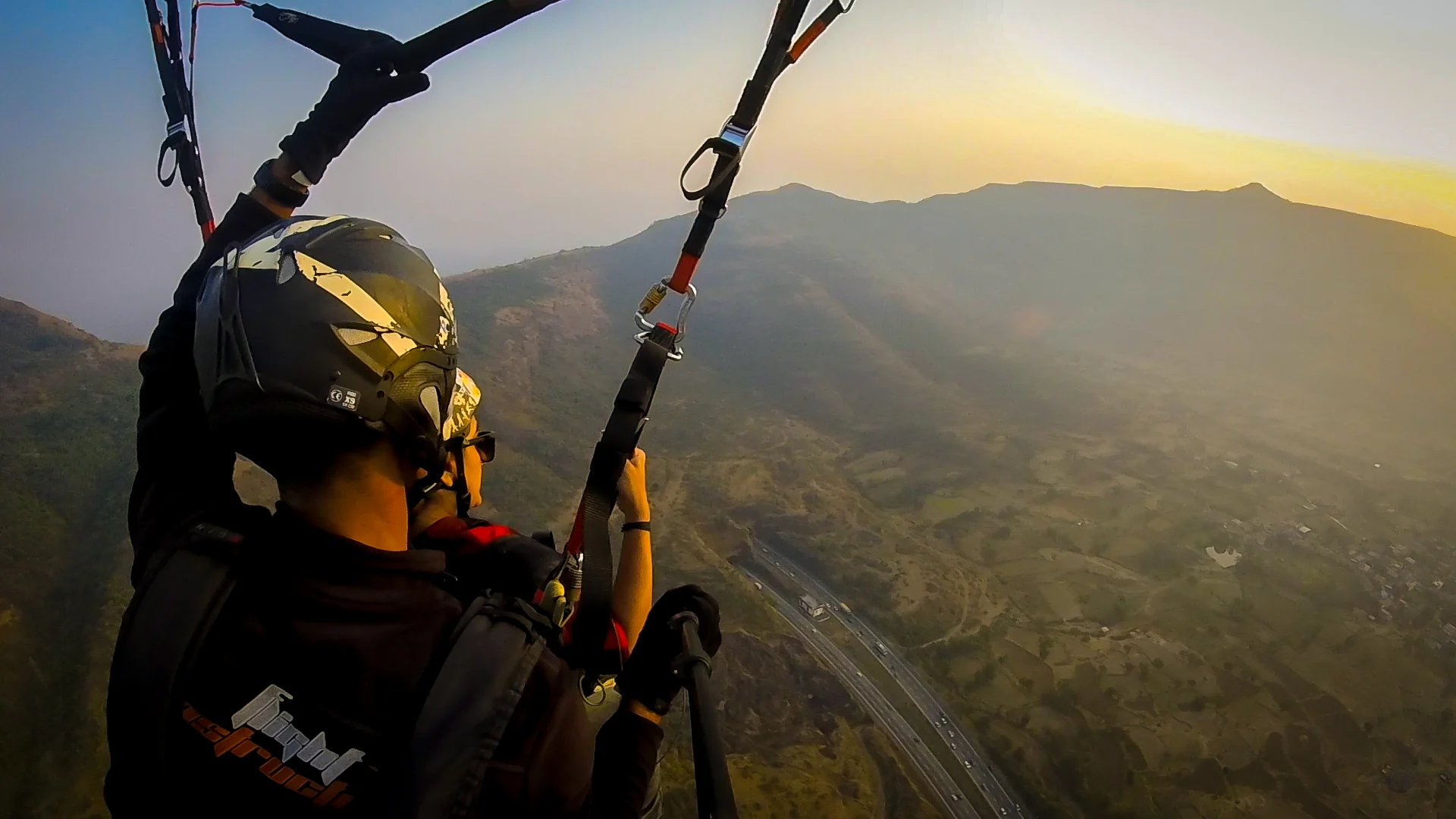 A Guide to Paragliding in Kamshet: Above the Clouds in the Western Ghats