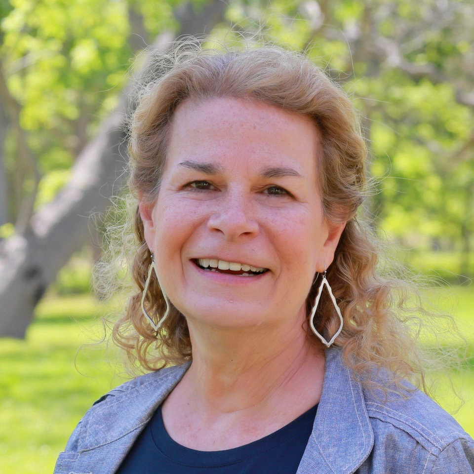 Claire Sharp | KWVH Radio