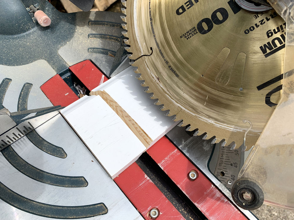 4 DIY Tips for Cutting Corners in Trim