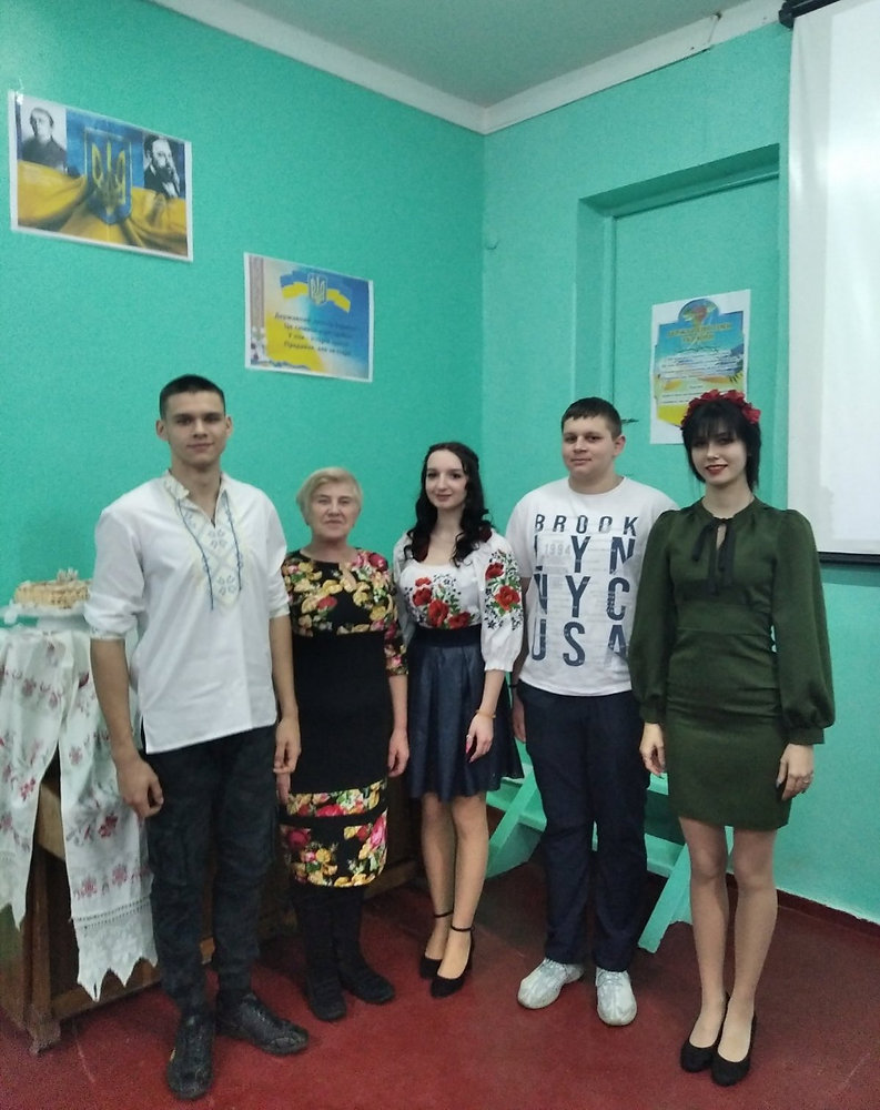 Гімн та Прапор України символи національної і державної величі